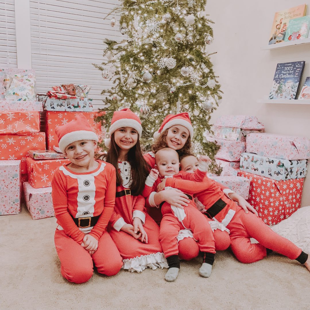Our Christmas 2018 – Photos and VIDEO! – At Home With Natalie