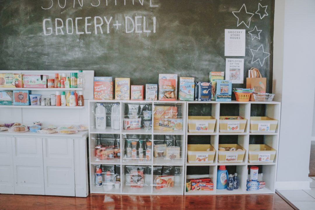 Our DIY Grocery Store – Dramatic Play – At Home With Natalie